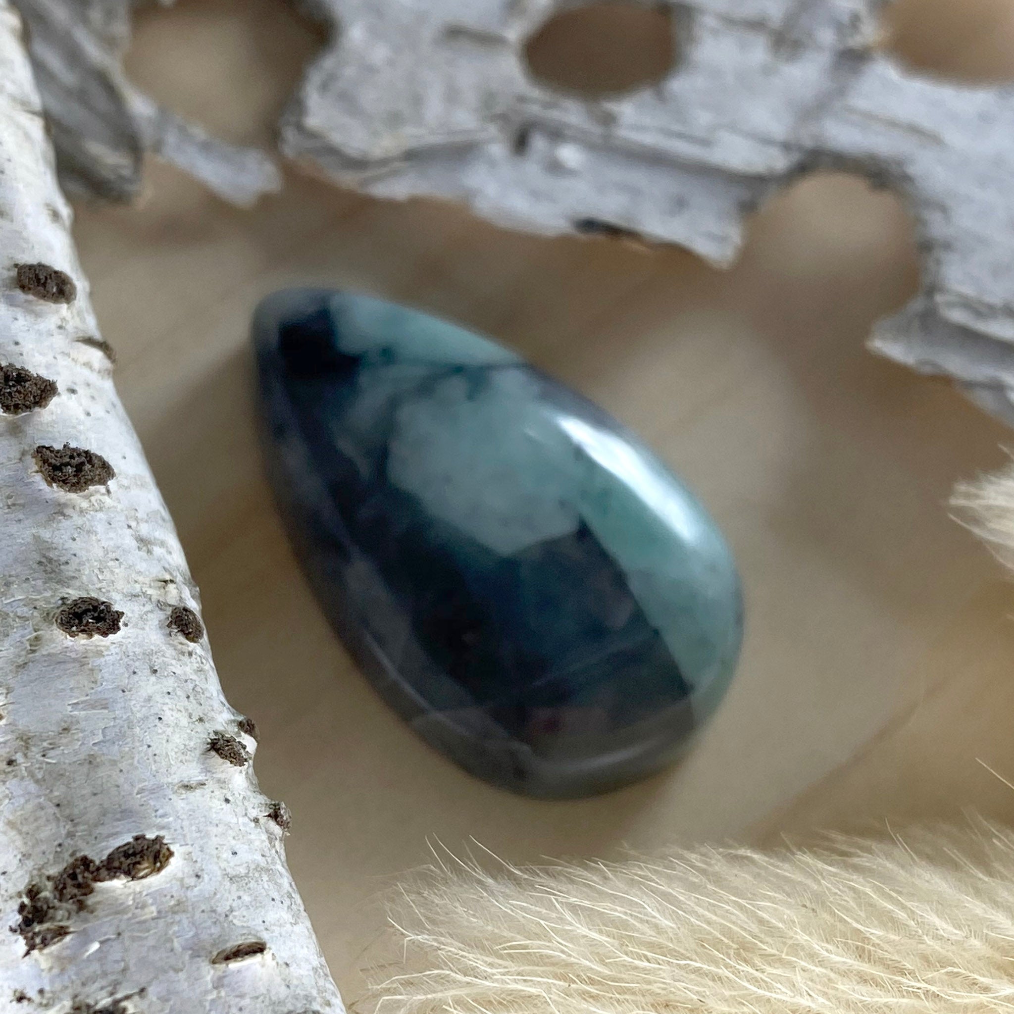 Emerald in Quartz - Stone Treasures by the Lake