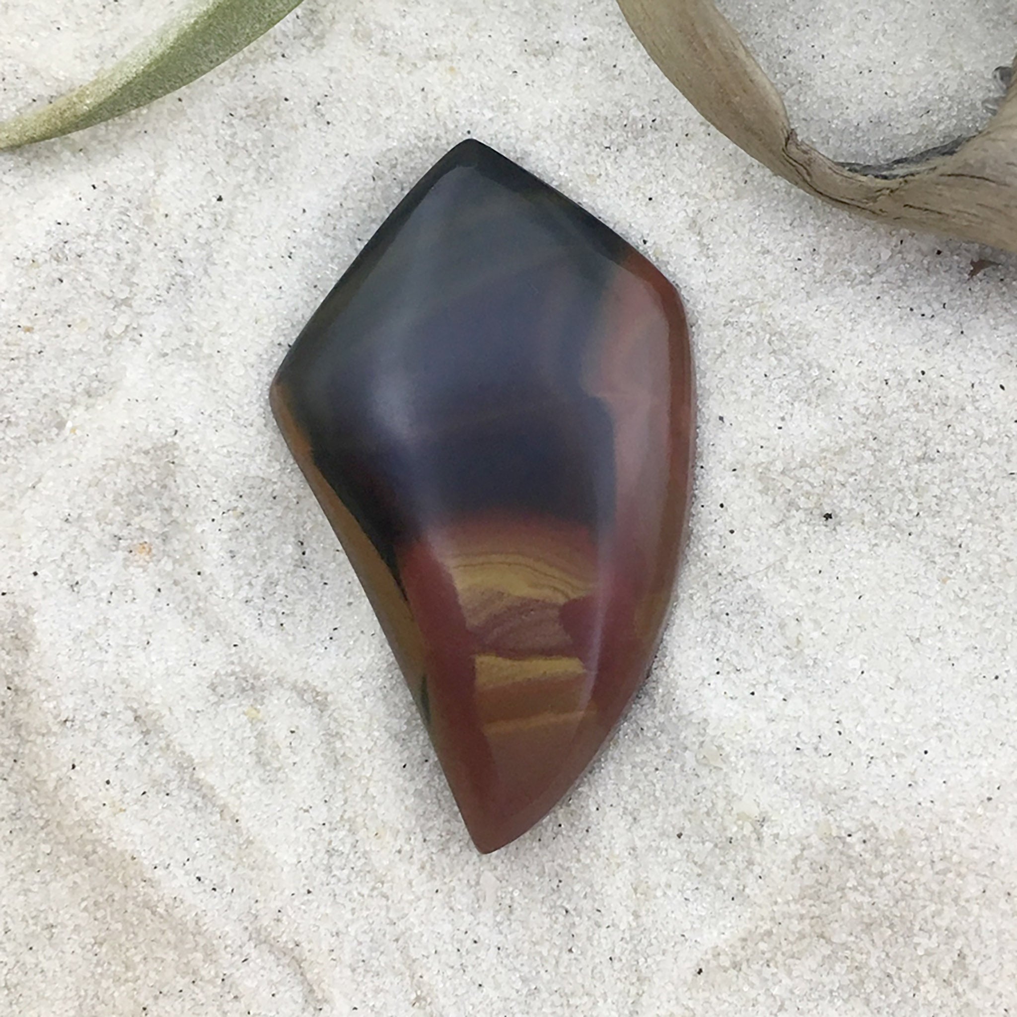 Munjina Stone - Stone Treasures by the Lake